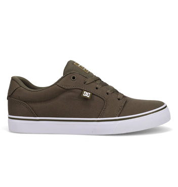 Skate & Snow Shoes, Apparel & Gear On Sale | DC Shoes